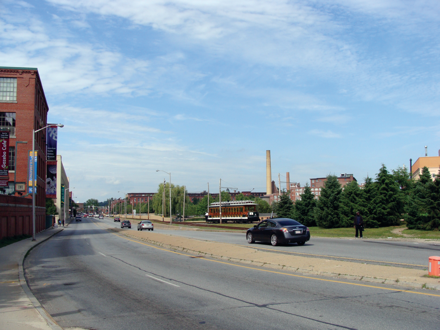 Intersections of Major and Minor Streets - NACTO