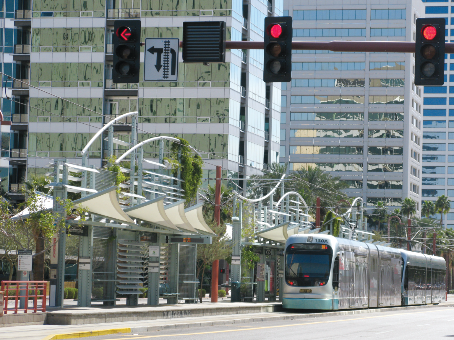 Dedicated Median Bus Lanes - NACTO