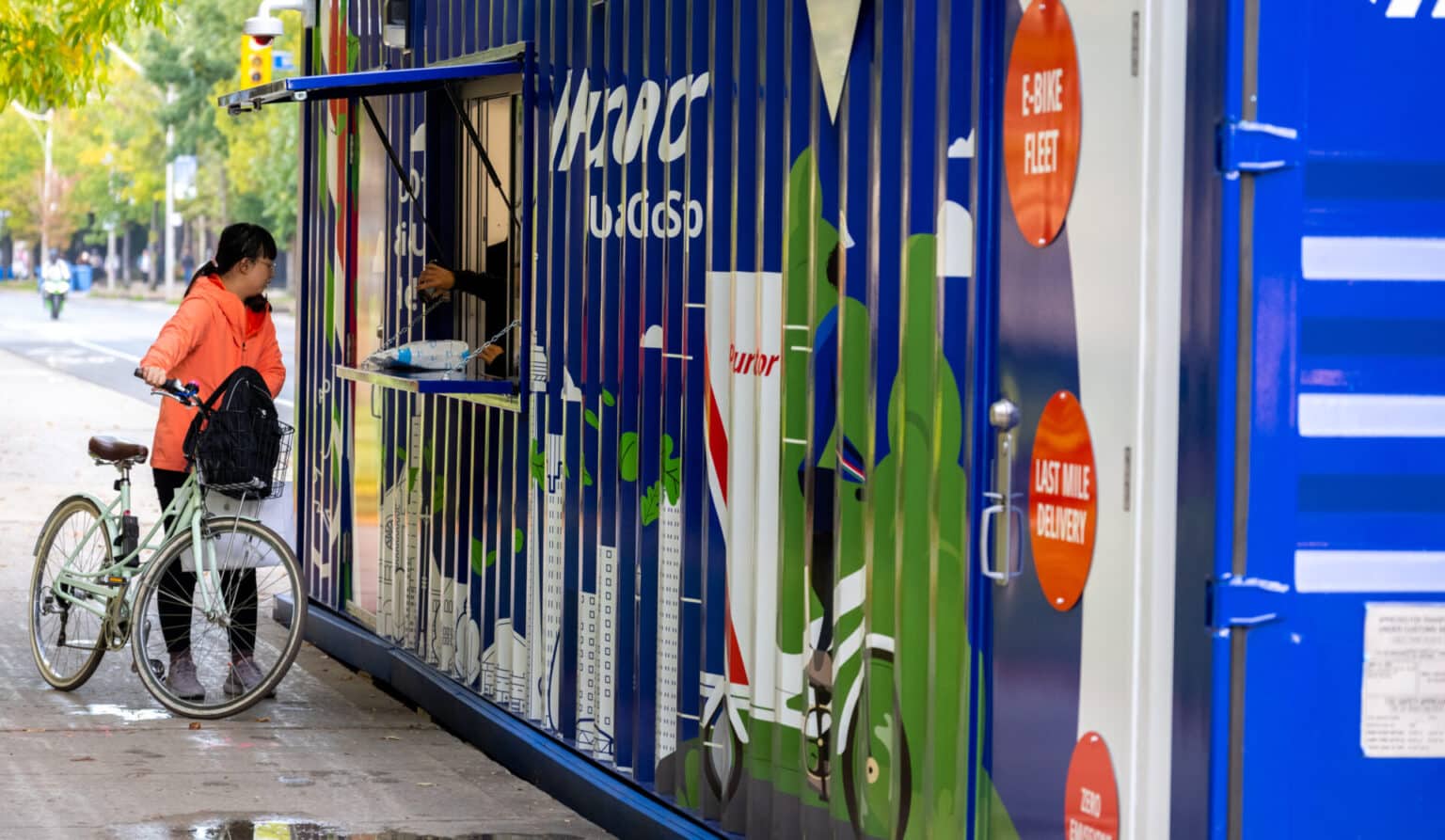 Urban Delivery by Bike: Microhubs Replaced Delivery Trucks in Toronto ...