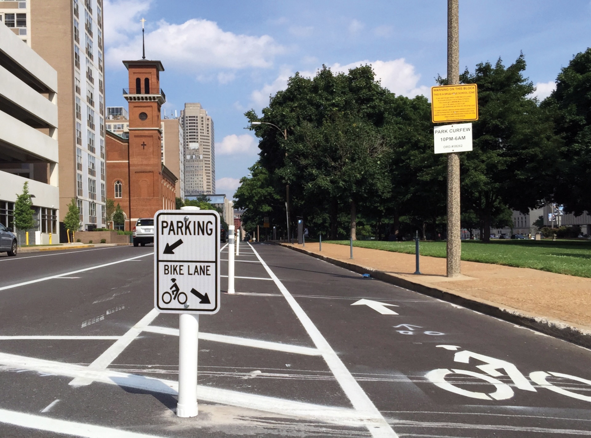 Designing Protected Bike Lanes - NACTO